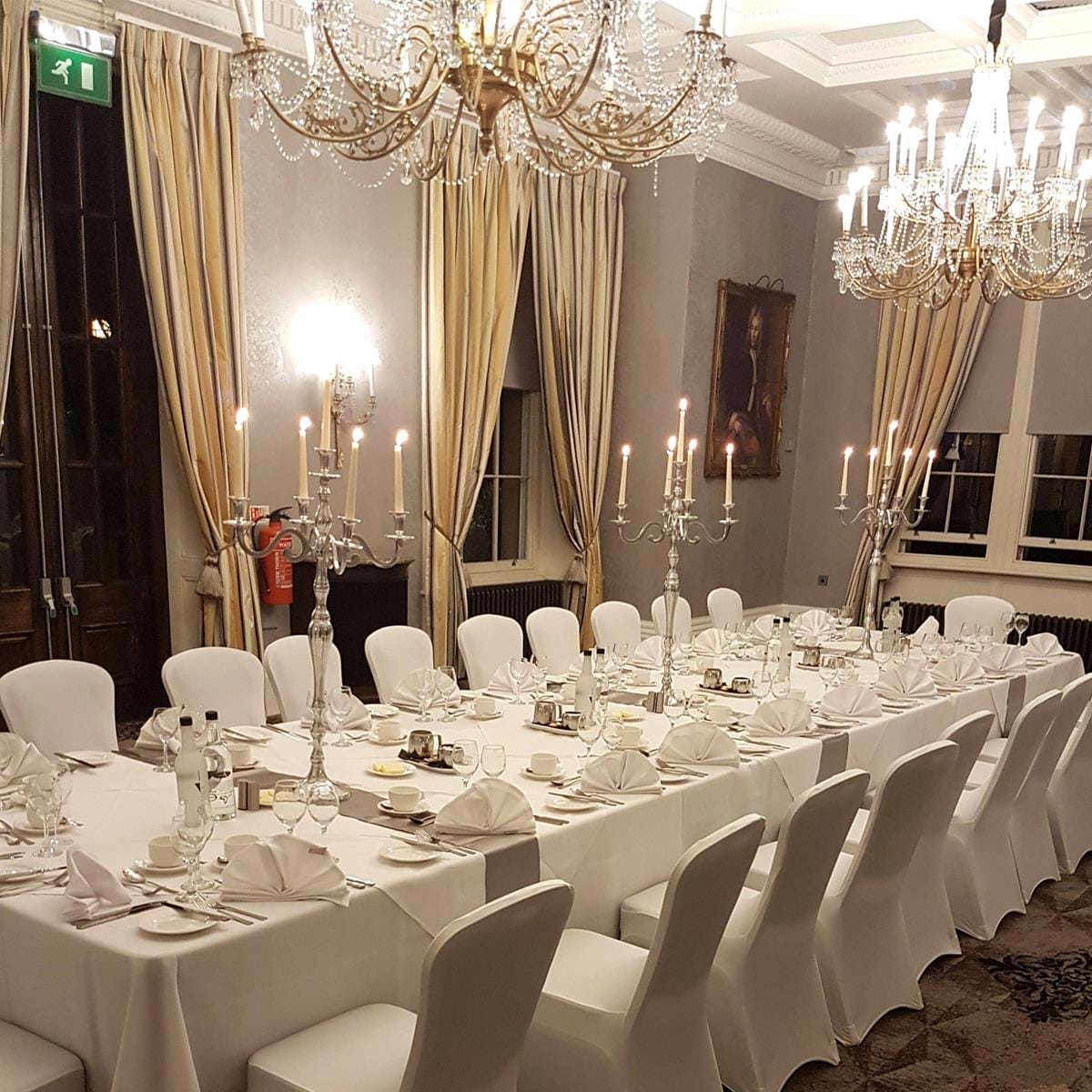 Book Oulton Hall | Function Fixers