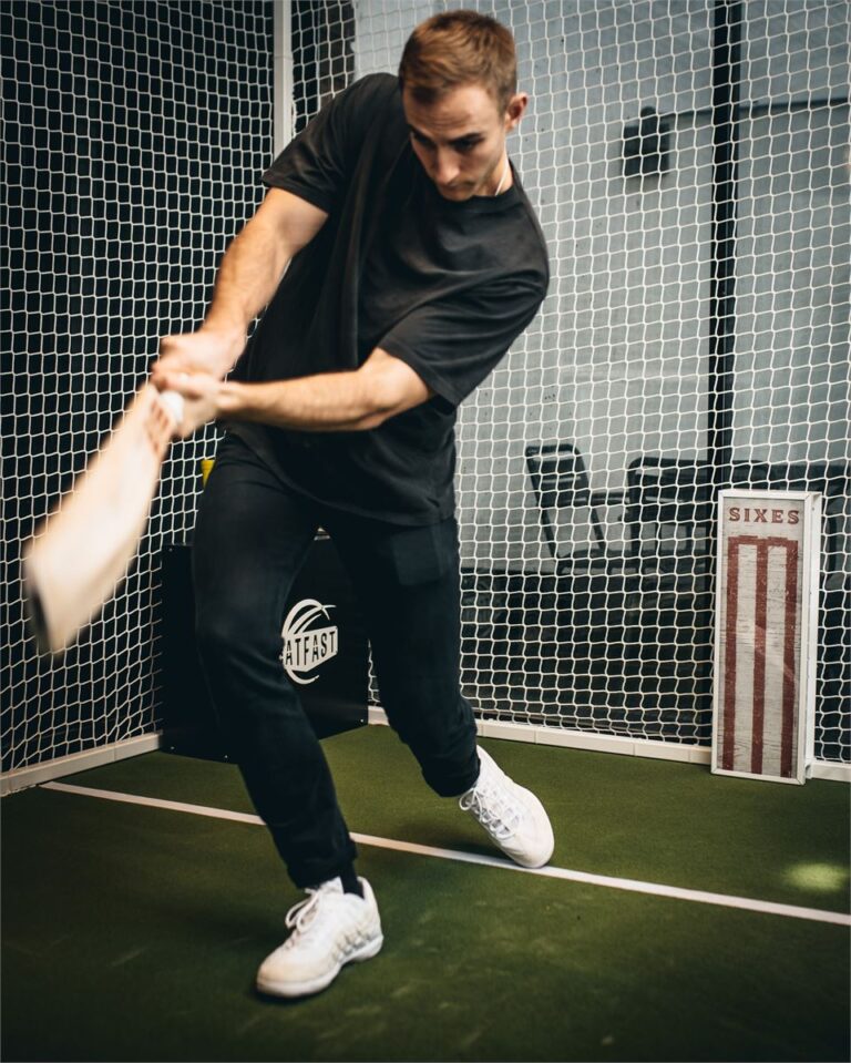Sixes Social Cricket London - Cricket Simulator London