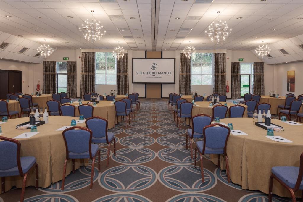 Book Stratford Manor | Function Fixers